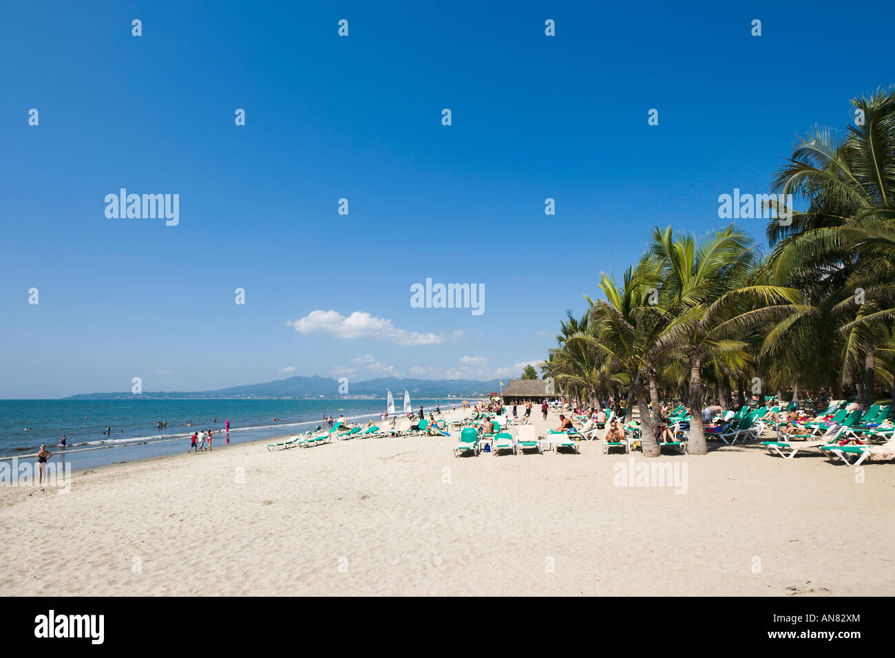 Strand vor dem Riu Jalisco Hotel Nuevo Vallarta, Riviera Nyarit, Puerto ... Strand vor dem Riu Jalisco Hotel Nuevo Vallarta, Riviera Nyarit, Puerto ...