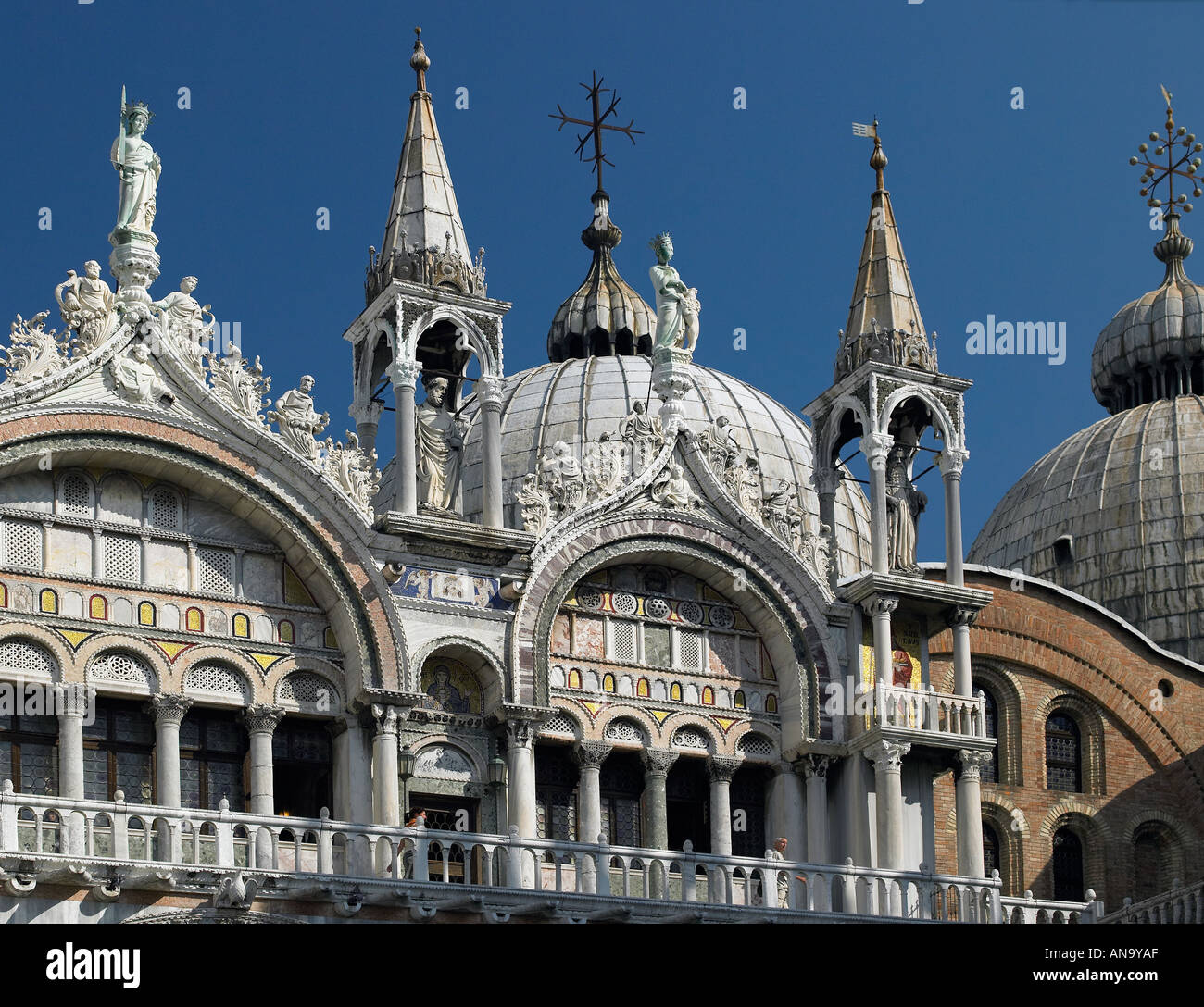 Die byzantinische Basilika San Marco in Markusplatz in Venedig, Italien ...