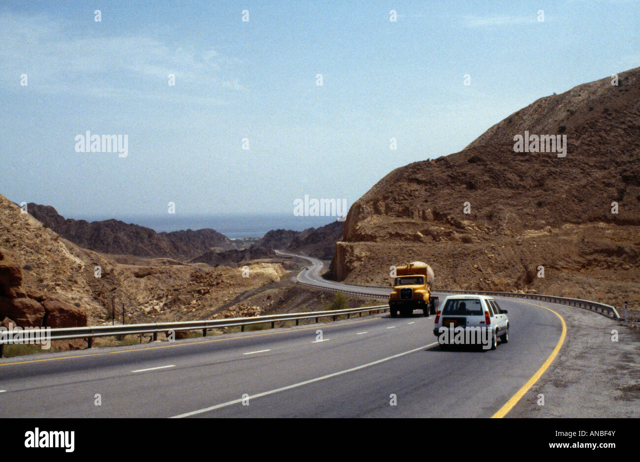 Muscat highway -Fotos und -Bildmaterial in hoher Auflösung – Alamy