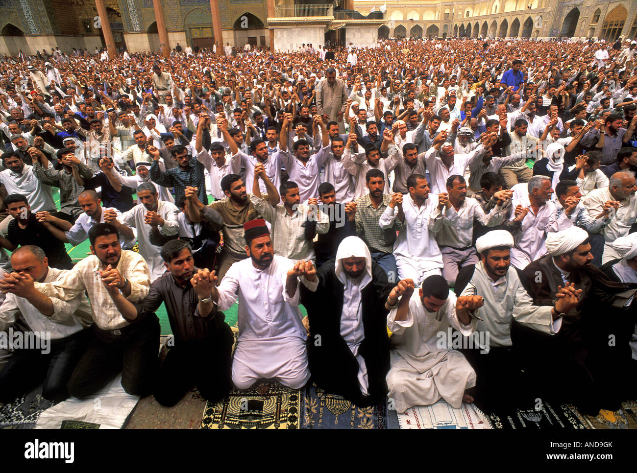 Sunni muslims -Fotos und -Bildmaterial in hoher Auflösung – Alamy