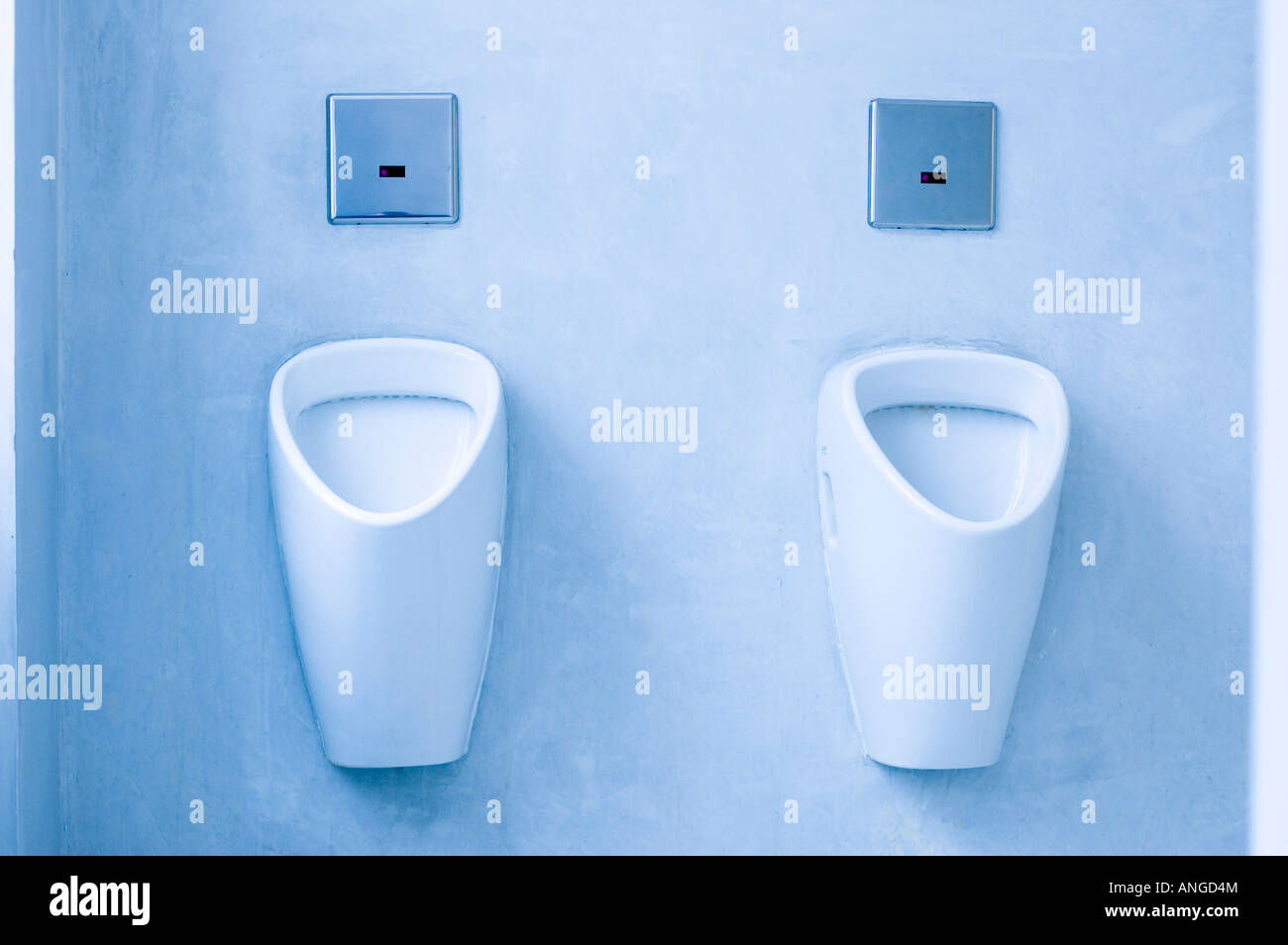 Wc pissoir -Fotos und -Bildmaterial in hoher Auflösung - Seite 3 - Alamy