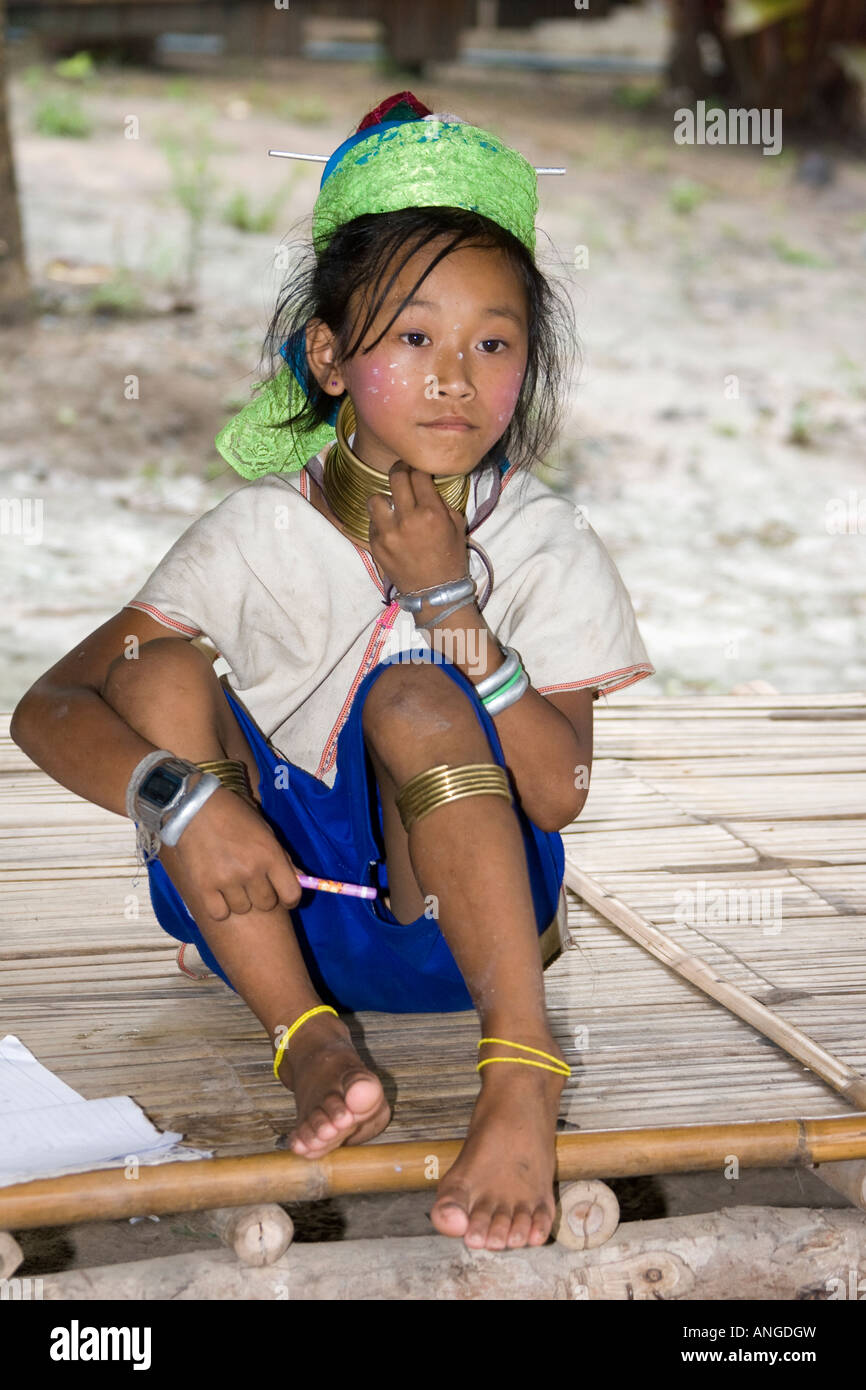 Karen long necks -Fotos und -Bildmaterial in hoher Auflösung – Alamy