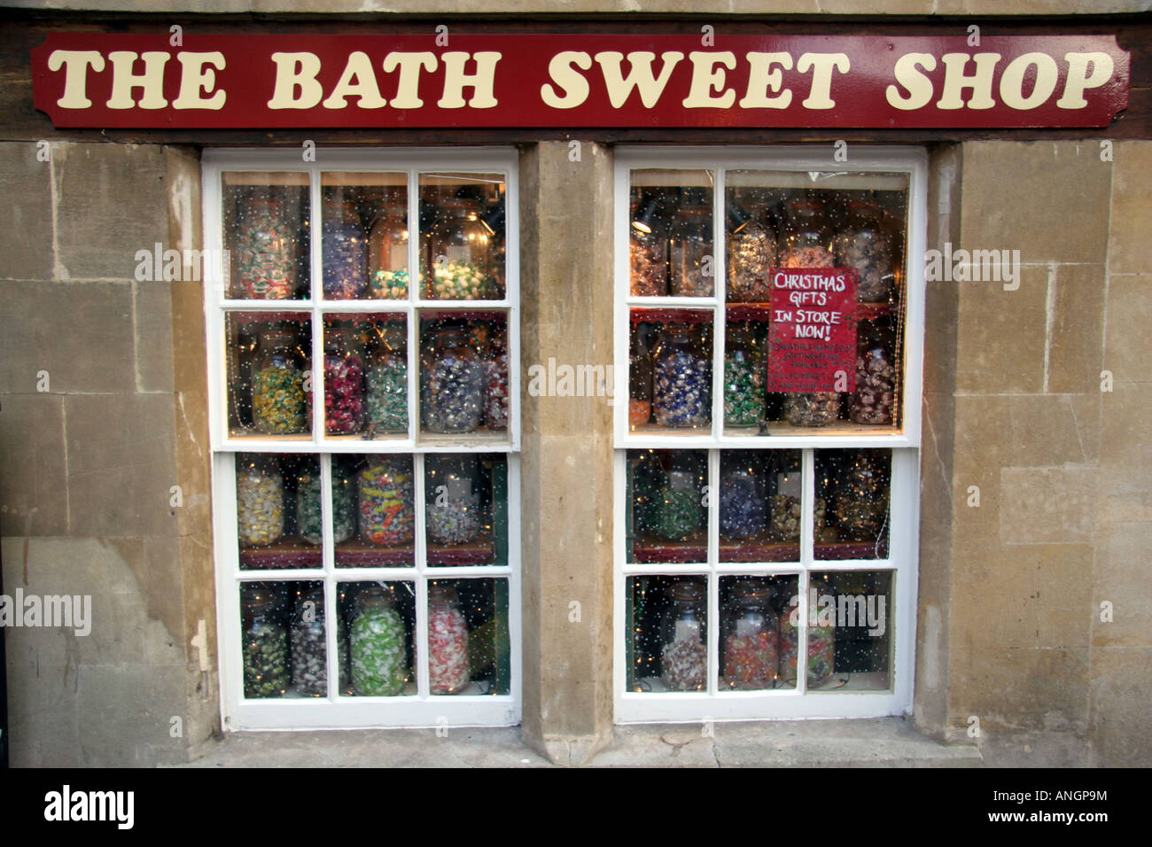 The bath sweet shop -Fotos und -Bildmaterial in hoher Auflösung – Alamy