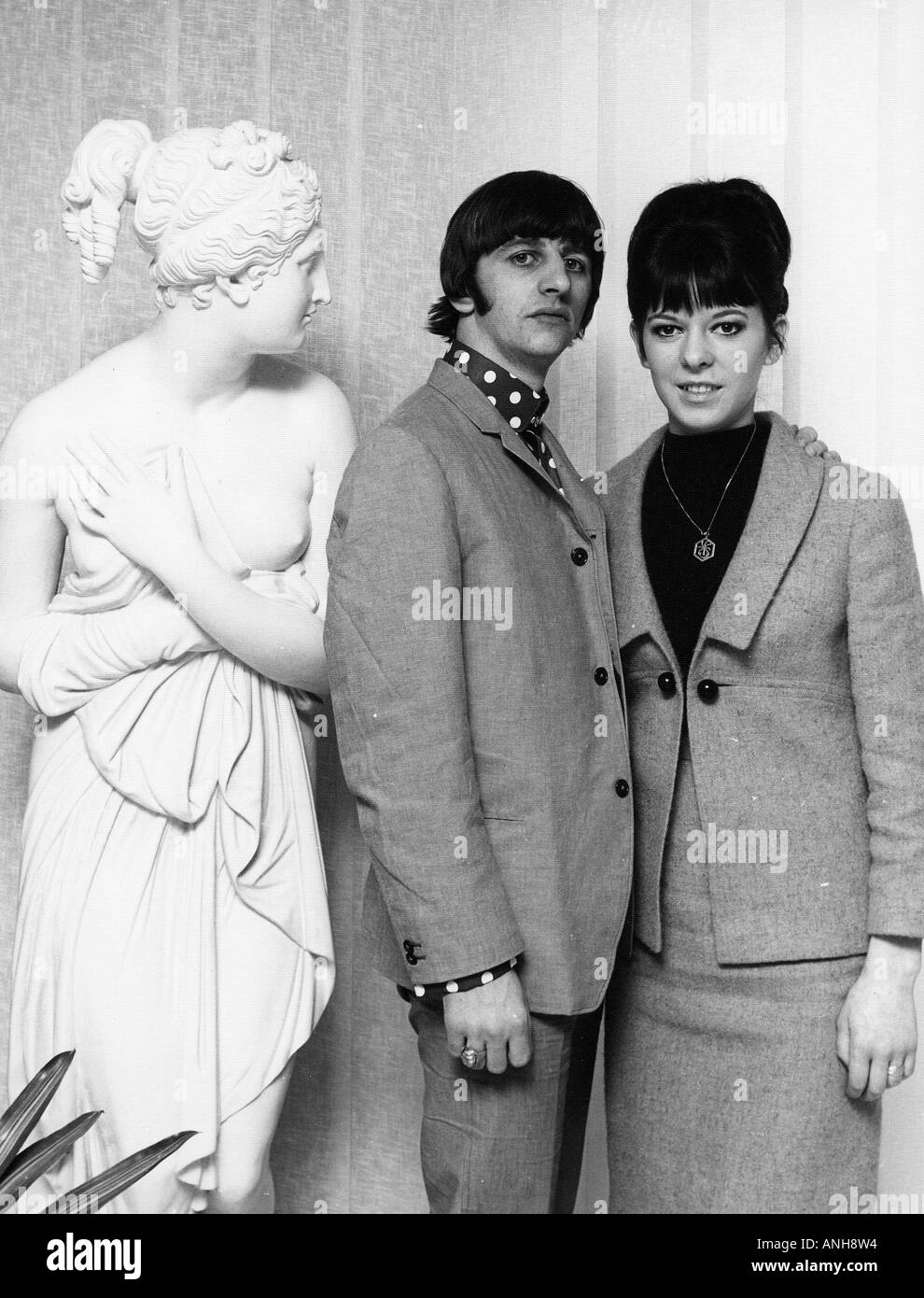 Ringo star maureen cox -Fotos und -Bildmaterial in hoher Auflösung – Alamy