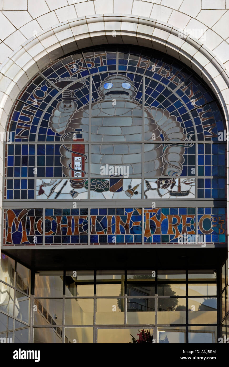 Bibendum michelin man -Fotos und -Bildmaterial in hoher Auflösung – Alamy