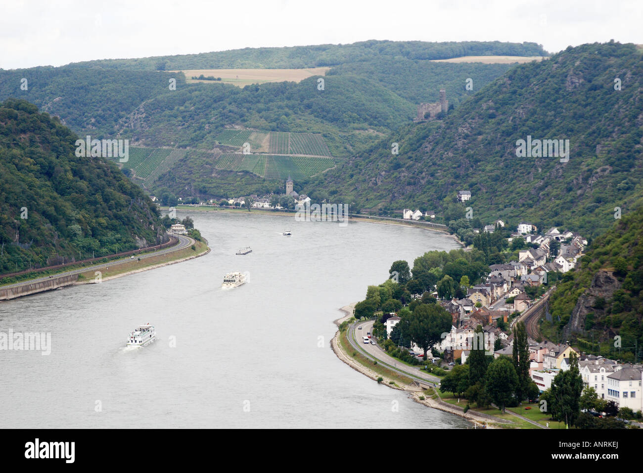 Rhine bank st goarshausen -Fotos und -Bildmaterial in hoher Auflösung ...