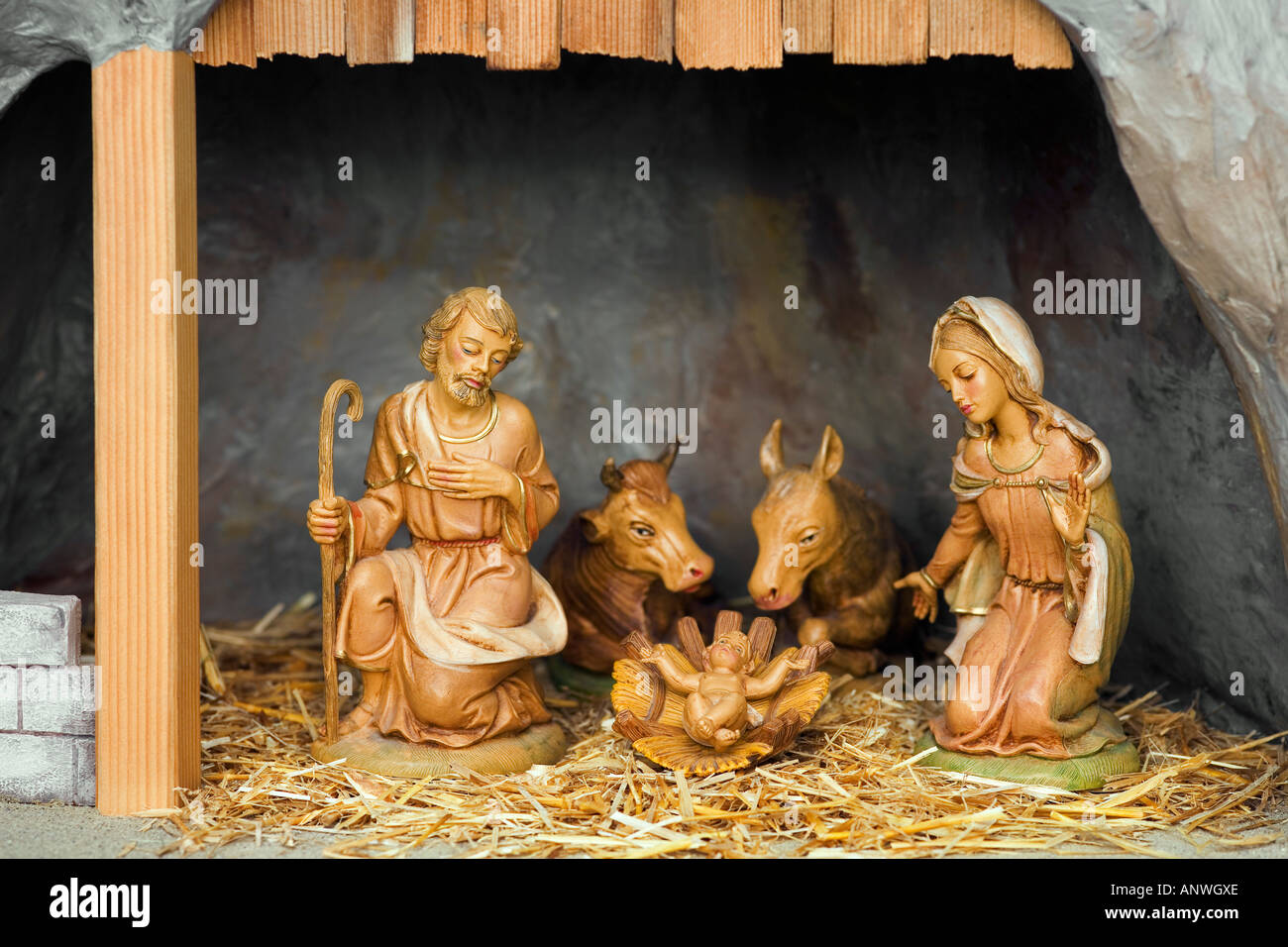 Krippe figur holz -Fotos und -Bildmaterial in hoher Auflösung - Seite 2 - Alamy