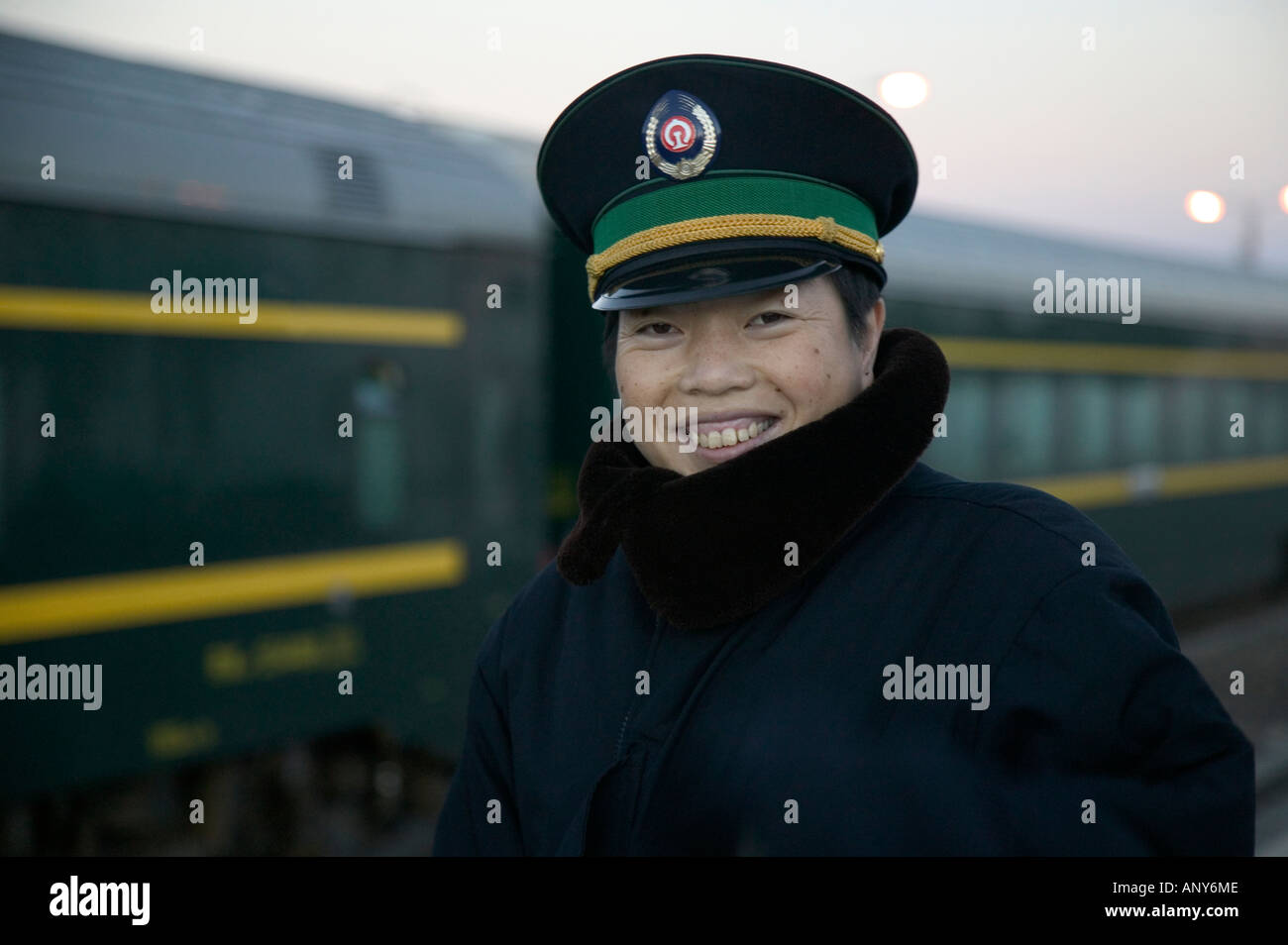 Lhasa eisenbahn -Fotos und -Bildmaterial in hoher Auflösung – Alamy