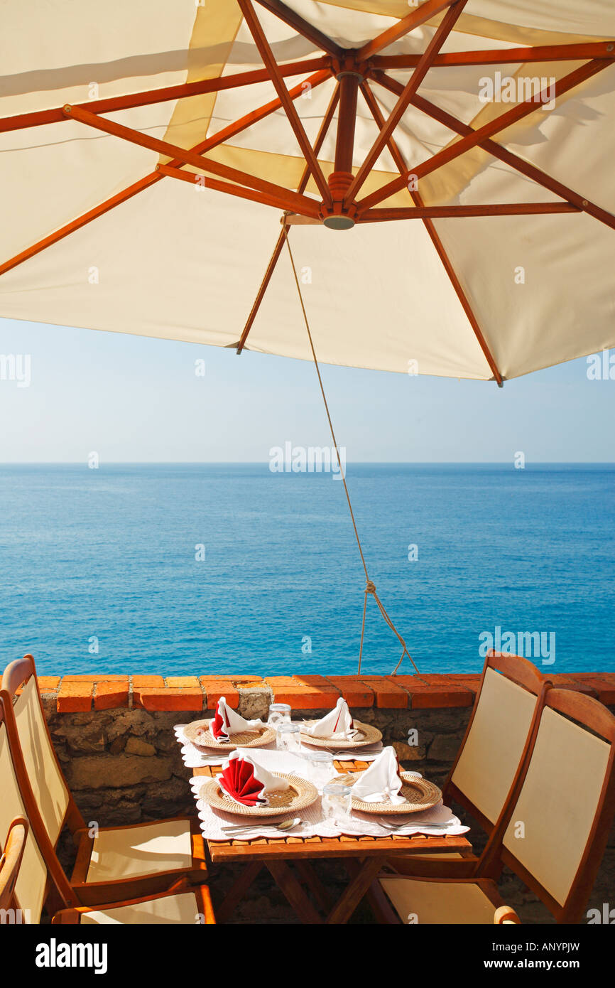 Monterosso al mare restaurant -Fotos und -Bildmaterial in hoher ...