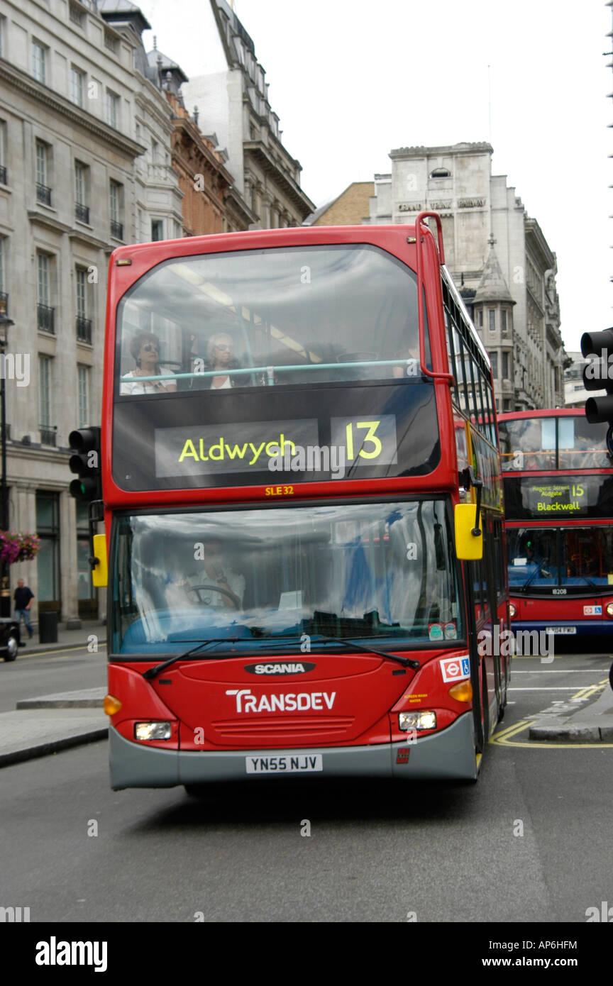 Transdev uk doppeldecker -Fotos und -Bildmaterial in hoher Auflösung ...