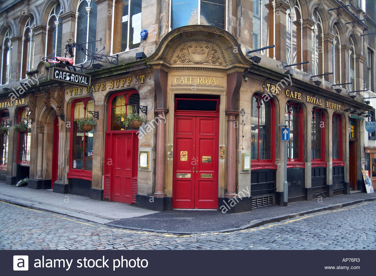 Cafe royal bar edinburgh -Fotos und -Bildmaterial in hoher Auflösung ...