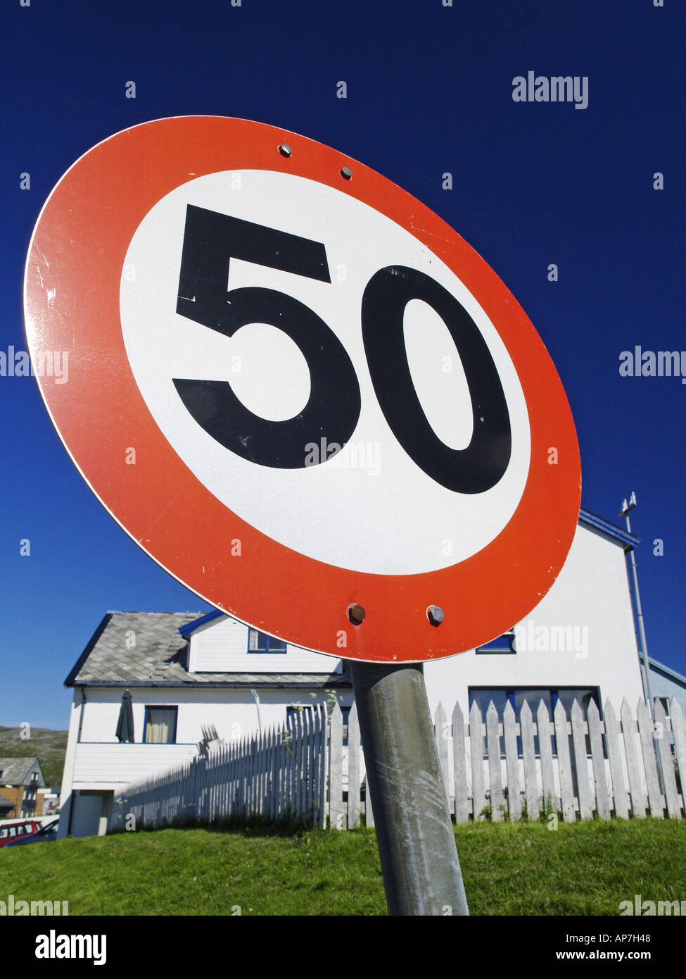 Speed zone 50 -Fotos und -Bildmaterial in hoher Auflösung – Alamy