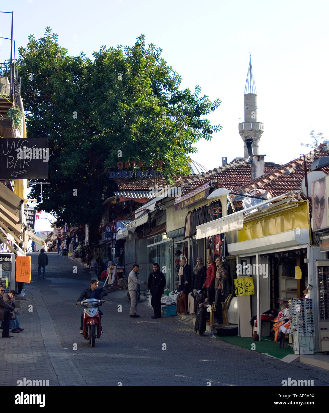 Shopping street side turkey -Fotos und -Bildmaterial in hoher Auflösung ...