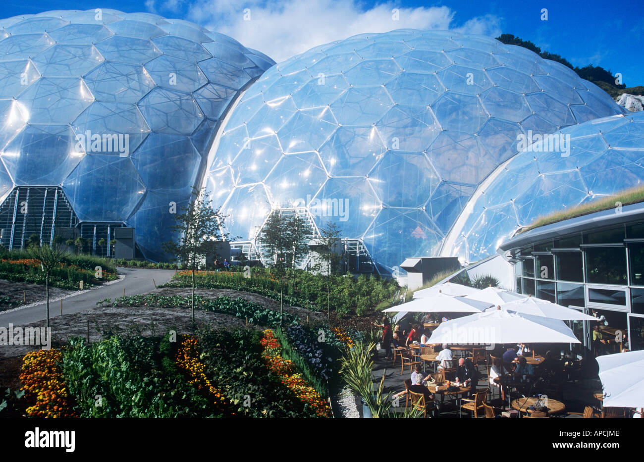 Eden project cafe -Fotos und -Bildmaterial in hoher Auflösung – Alamy