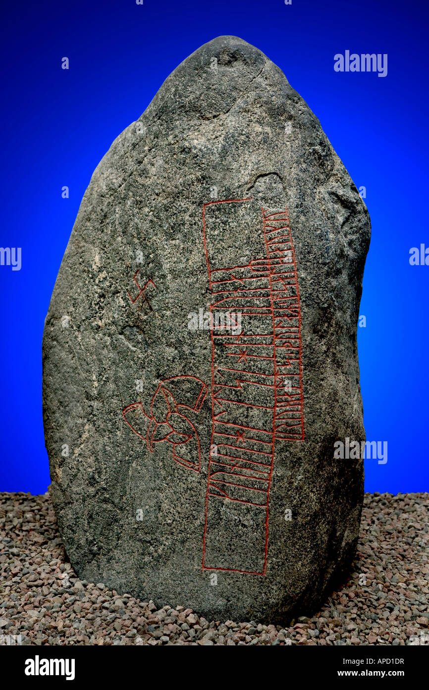 Wikinger runenstein -Fotos und -Bildmaterial in hoher Auflösung – Alamy