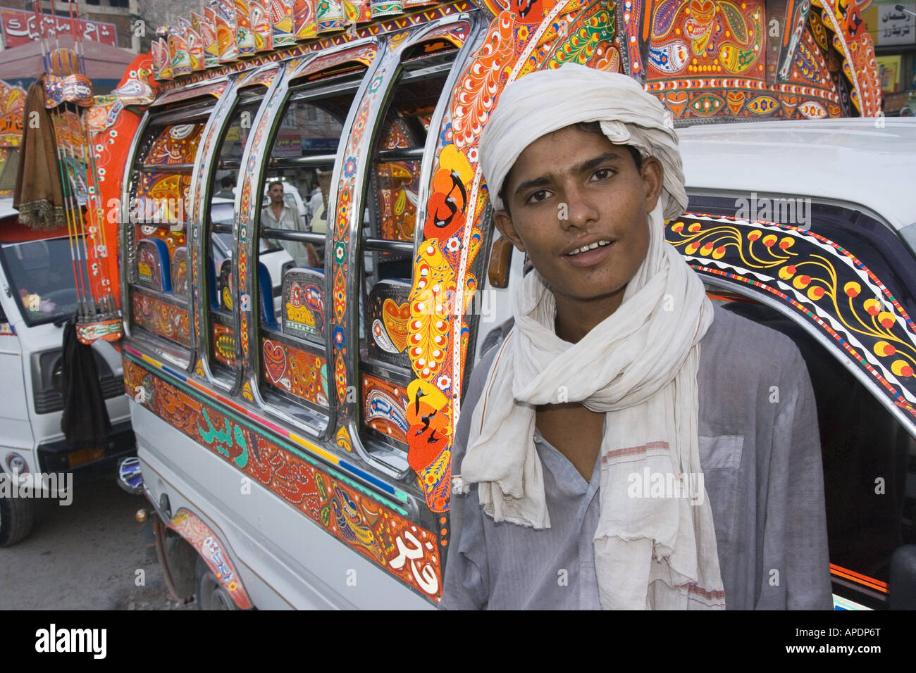 Rawalpindi, pakistan taxi -Fotos und -Bildmaterial in hoher Auflösung ...