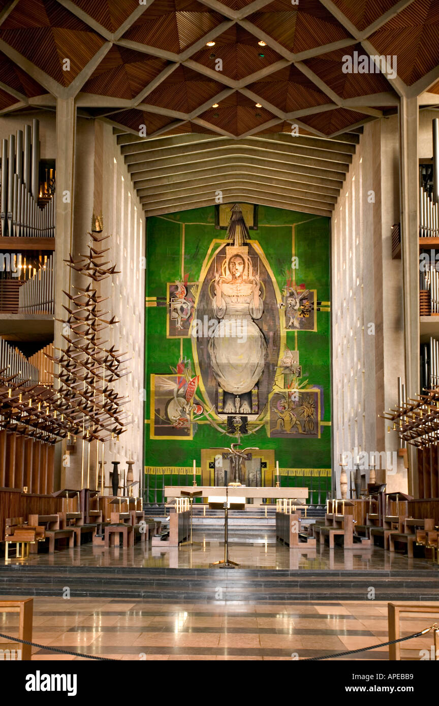 Graham sutherland coventry -Fotos und -Bildmaterial in hoher Auflösung ...