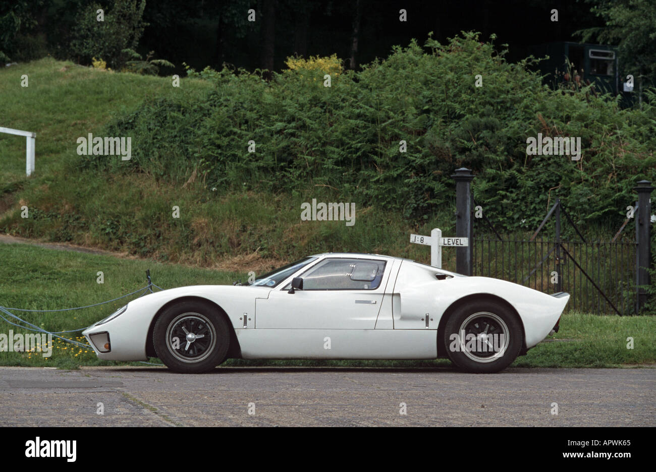 Ford gt 40 engine -Fotos und -Bildmaterial in hoher Auflösung – Alamy