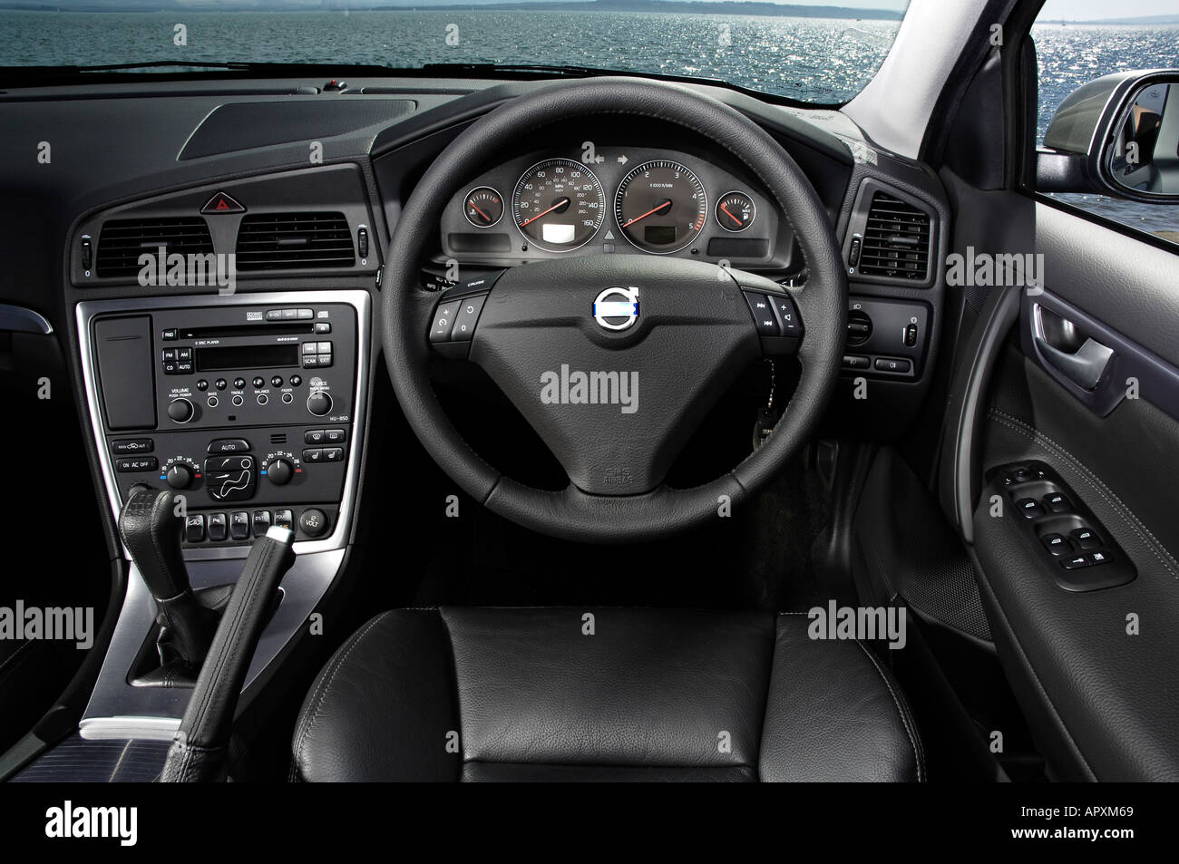 Volvo innenraum -Fotos und -Bildmaterial in hoher Auflösung – Alamy