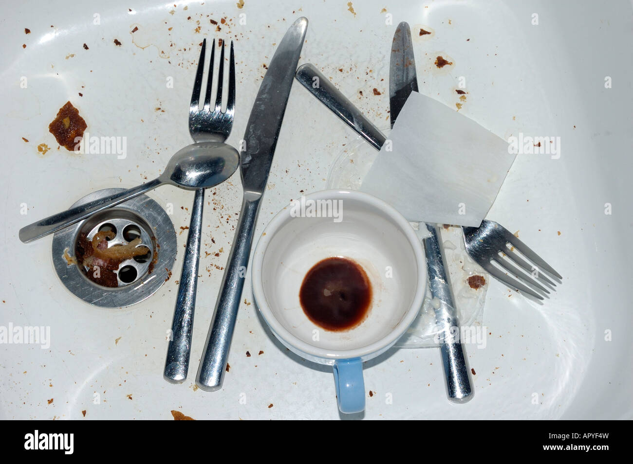 Schmutziges Besteck Stockfotos und -bilder Kaufen - Alamy