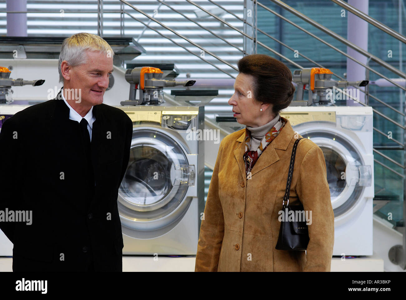 Prinzessin ann besuch -Fotos und -Bildmaterial in hoher Auflösung – Alamy