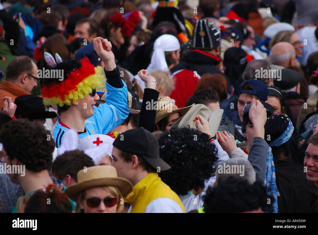 Karneval in München Fasching bin Viktualienmarkt Muenchen ...