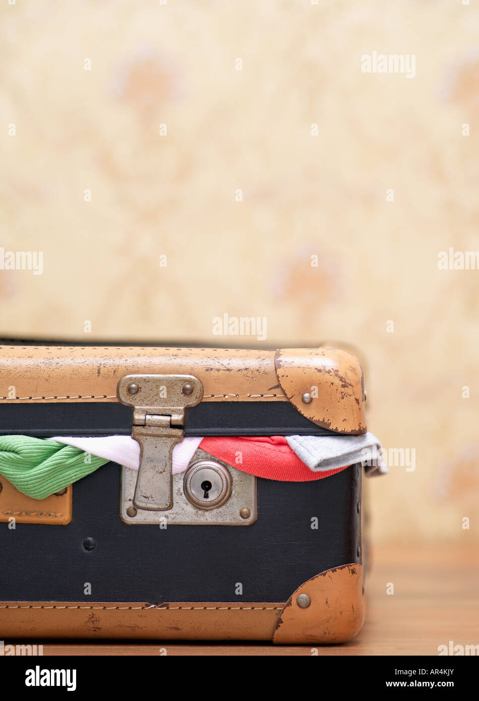 Packed Luggage Home Stockfotos und -bilder Kaufen - Alamy