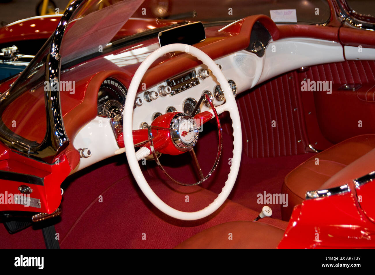 1954 Chevrolet Corvette Dashboard Stockfotografie - Alamy