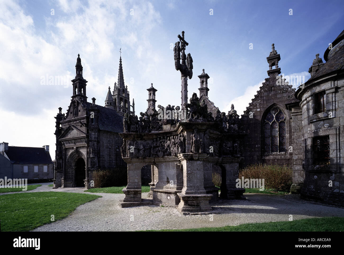 Calvaire von guimiliau -Fotos und -Bildmaterial in hoher Auflösung – Alamy