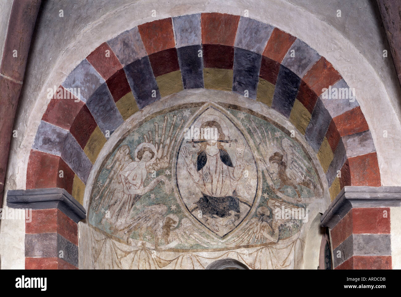 Christus in der mandorla -Fotos und -Bildmaterial in hoher Auflösung ...