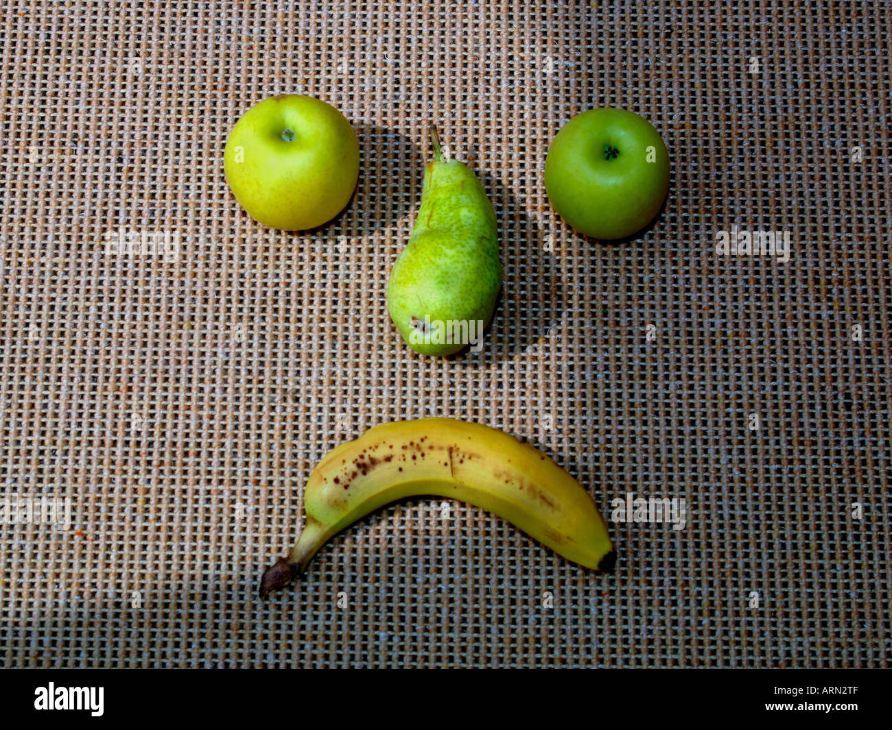 Pear face -Fotos und -Bildmaterial in hoher Auflösung - Seite 3 - Alamy