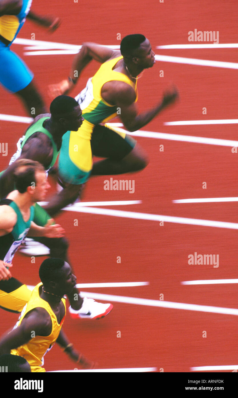 100m sprint race -Fotos und -Bildmaterial in hoher Auflösung – Alamy