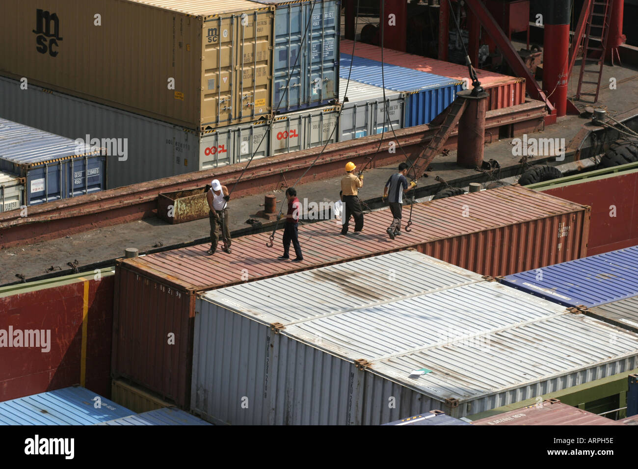 Terminal kowloon island port import -Fotos und -Bildmaterial in hoher ...