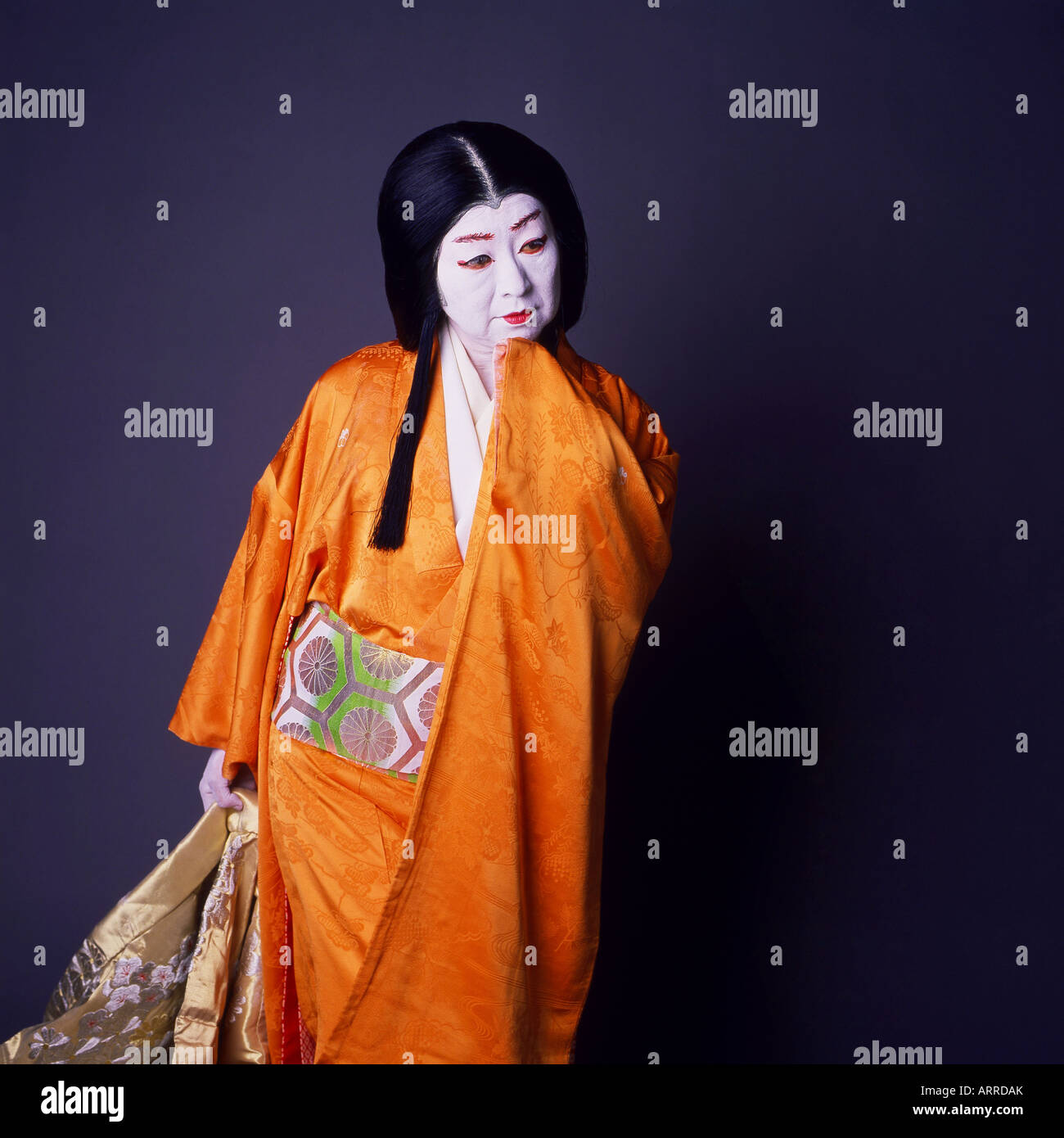 Nihon buyo dancer -Fotos und -Bildmaterial in hoher Auflösung – Alamy