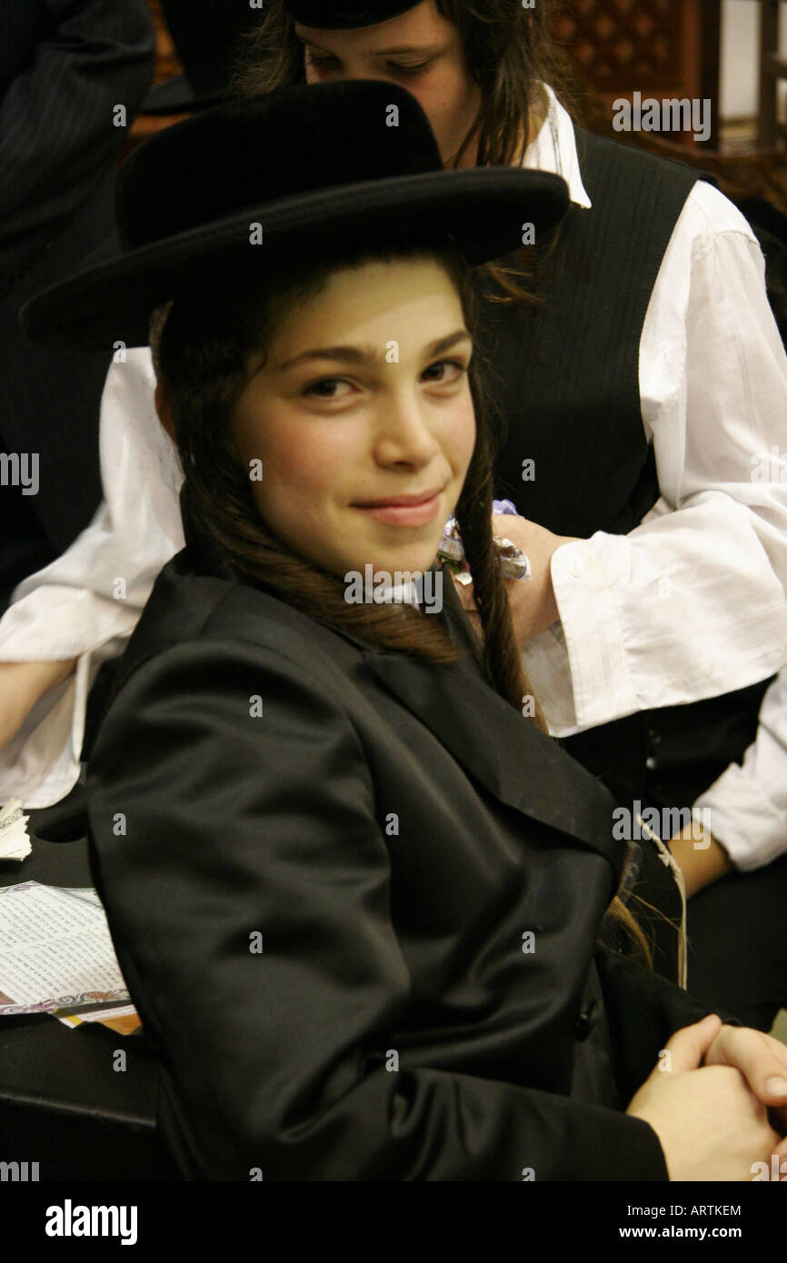 Chasidische kinder -Fotos und -Bildmaterial in hoher Auflösung - Seite ...