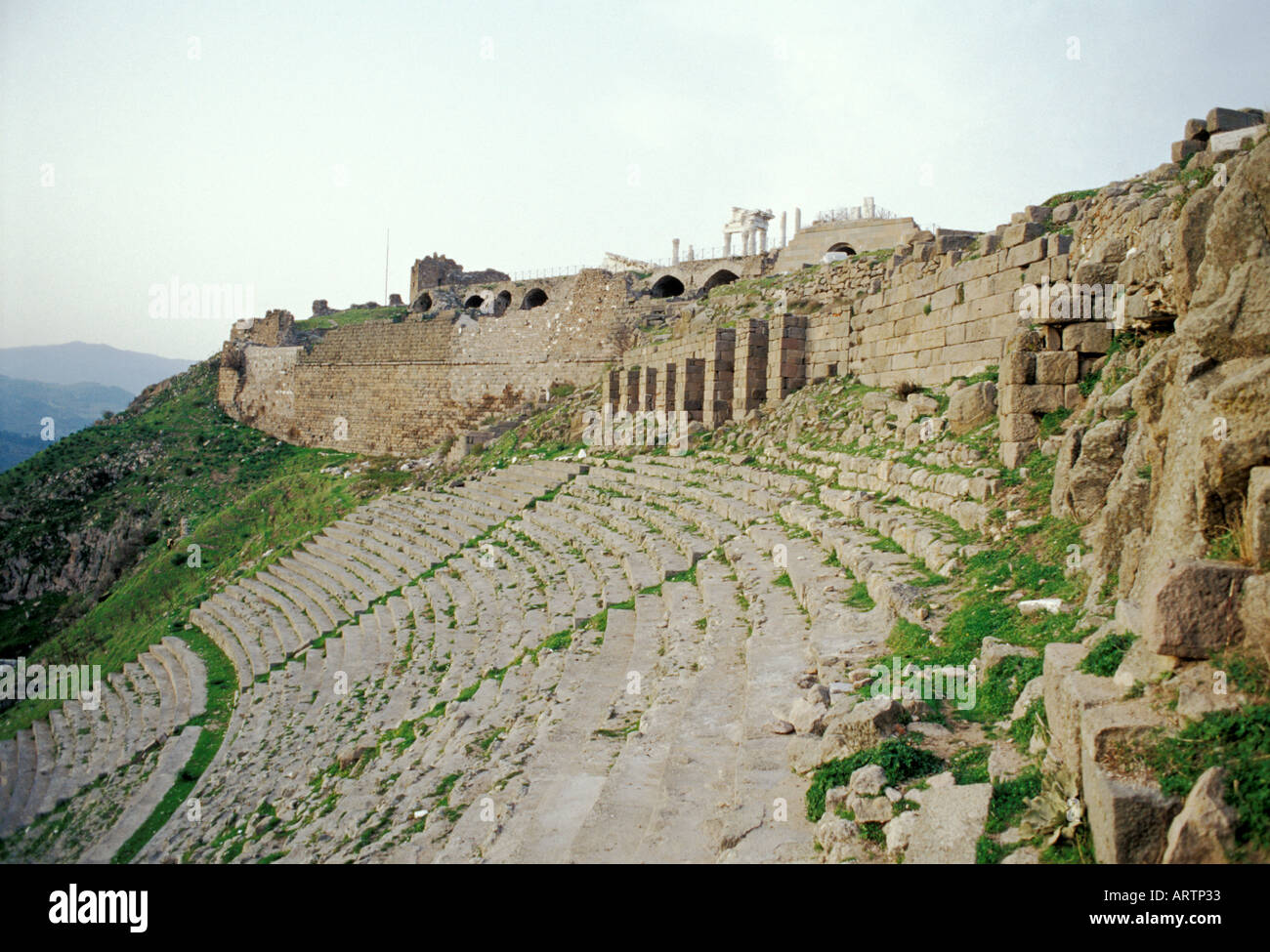 Pergamon turkey theatre -Fotos und -Bildmaterial in hoher Auflösung ...