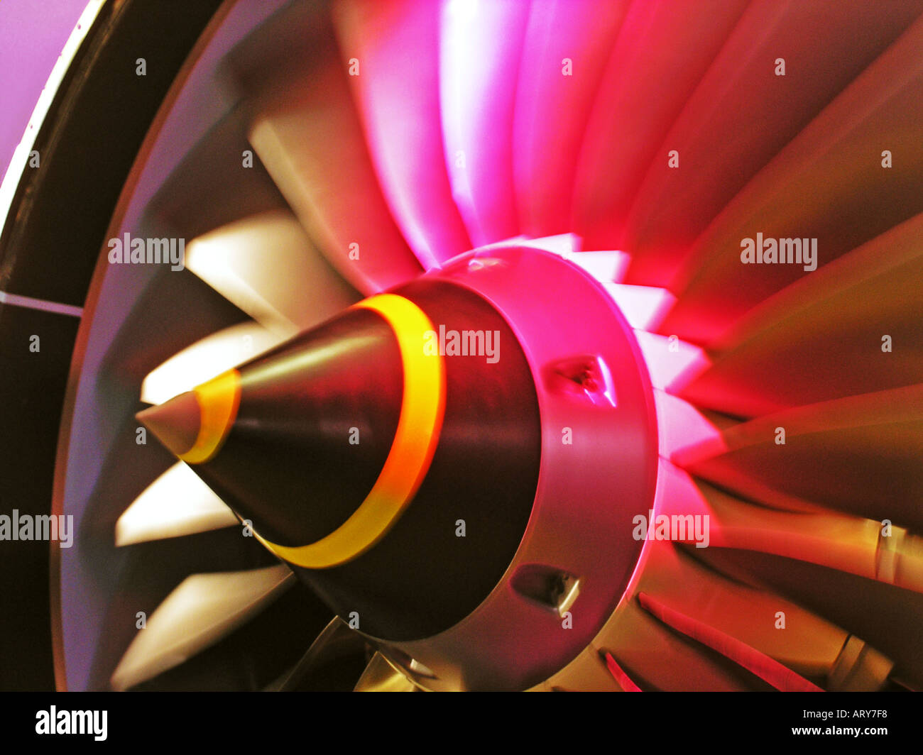 Iae v2500 jet -Fotos und -Bildmaterial in hoher Auflösung – Alamy