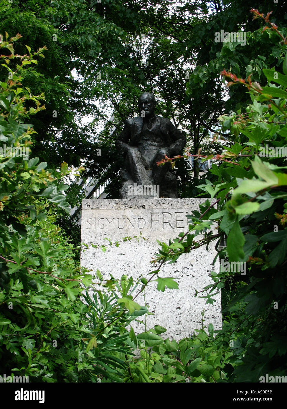 Sigmund freud statue -Fotos und -Bildmaterial in hoher Auflösung – Alamy