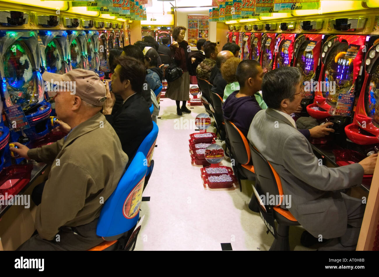 Pachinko hall -Fotos und -Bildmaterial in hoher Auflösung – Alamy