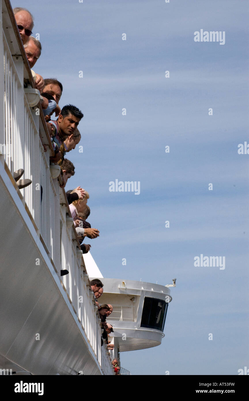 Blinder passagier auf kreuzfahrtschiff -Fotos und -Bildmaterial in ...