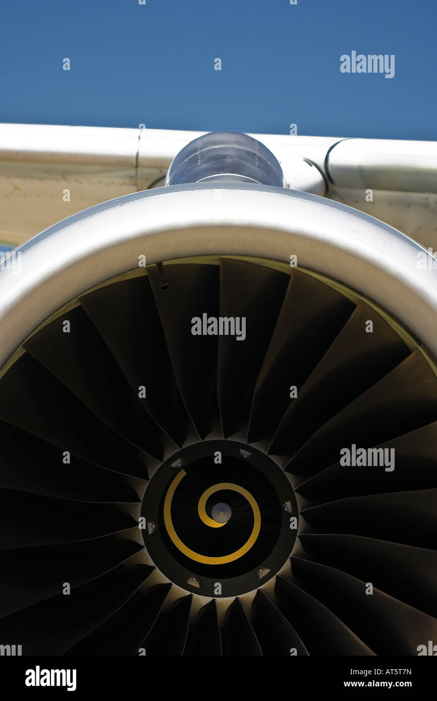 Nahaufnahme von der Jet-Lufteinlass des eine IAE V2500-Turbofan ...