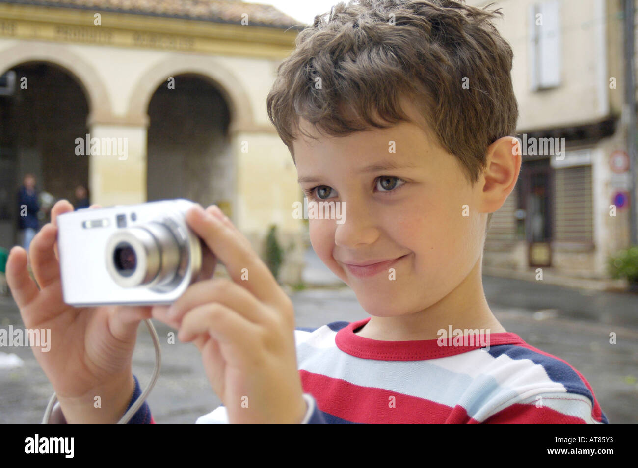 Terrasse nivellieren -Fotos und -Bildmaterial in hoher Auflösung – Alamy