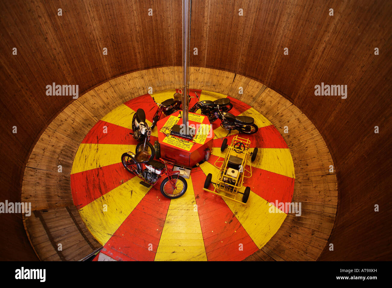 Fairground Death Stockfotos und -bilder Kaufen - Alamy