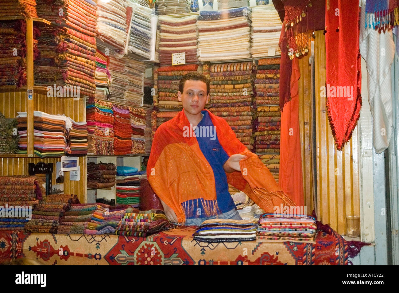 Aleppo basar souk souk -Fotos und -Bildmaterial in hoher Auflösung – Alamy