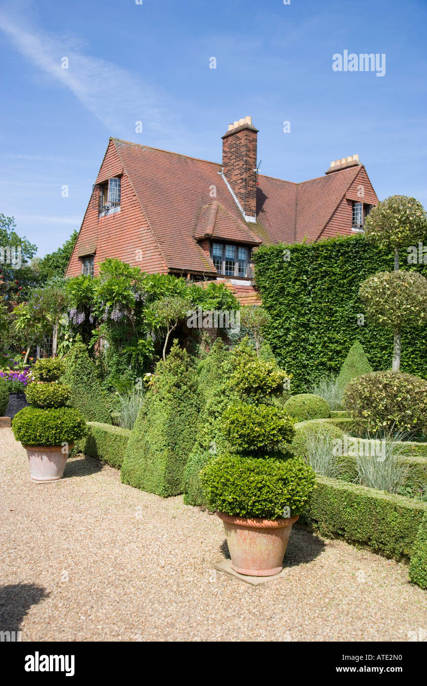 Englischen Arts And Crafts-Landhaus mit Garten-UK-Norfolk ...
