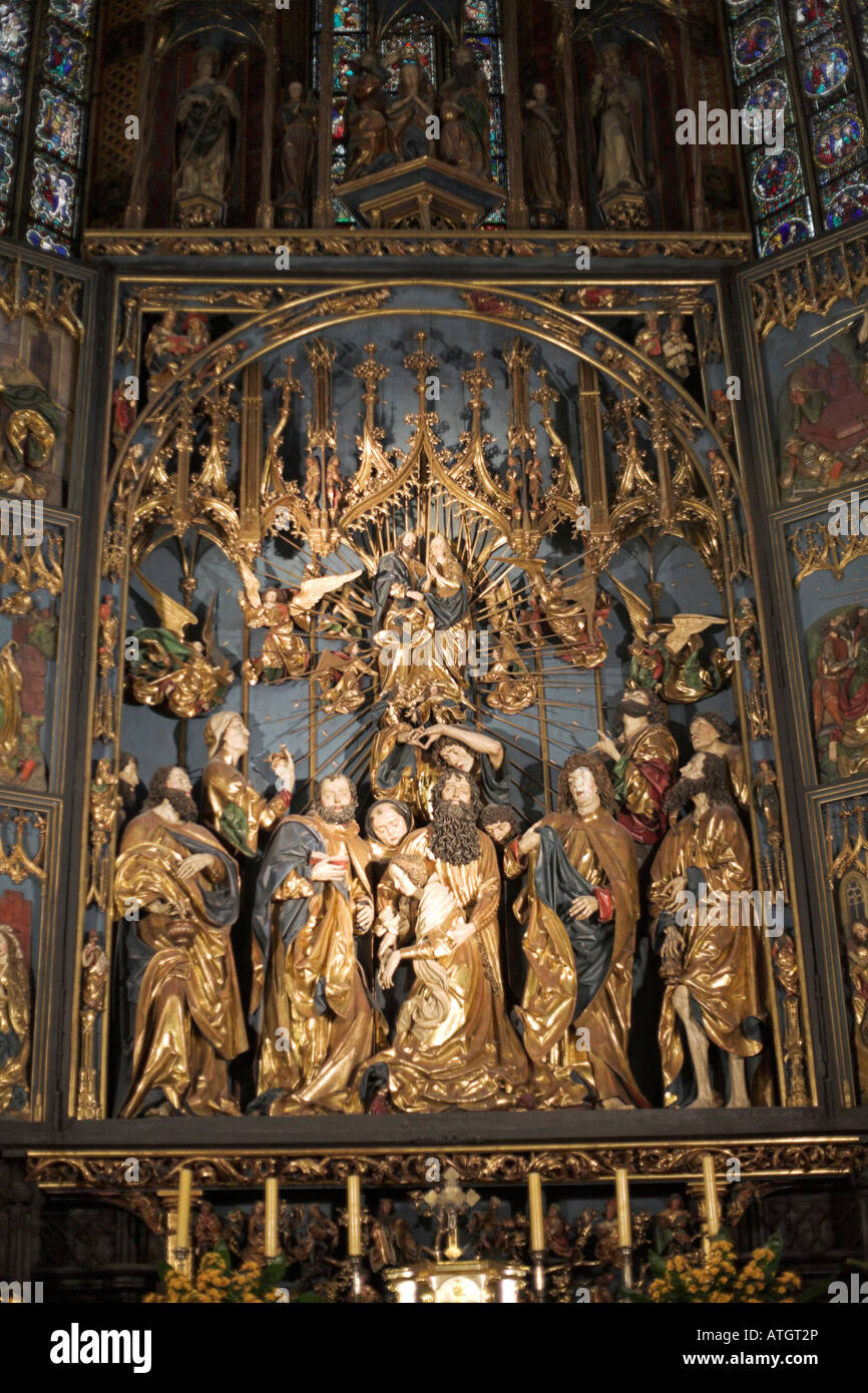 Innenraum der Kirche St Mary s Kosciol Mariacki Krakauer Hochaltar Skulptur Tod der Maria von ...
