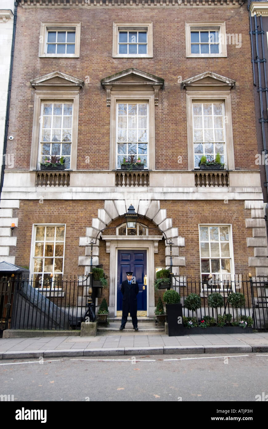 Mayfair club -Fotos und -Bildmaterial in hoher Auflösung – Alamy