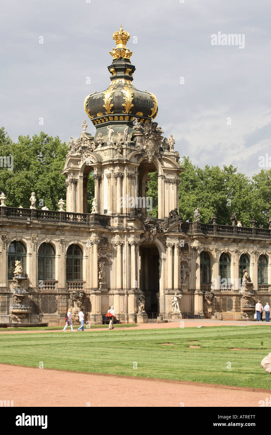 The zwinger is an 18th century baroque palace -Fotos und -Bildmaterial ...