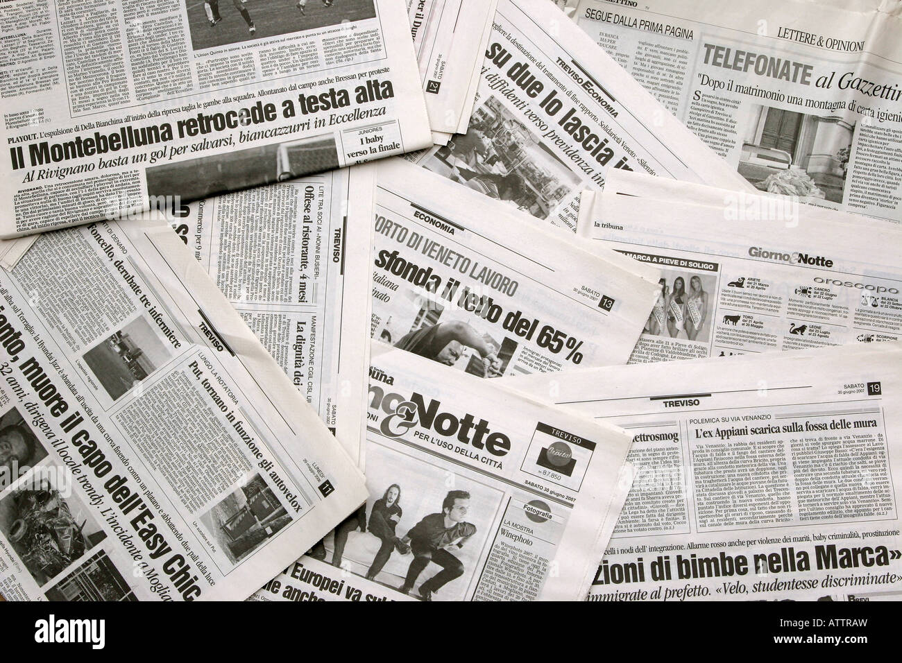 Nachrichtenchronik zeitung -Fotos und -Bildmaterial in hoher Auflösung ...