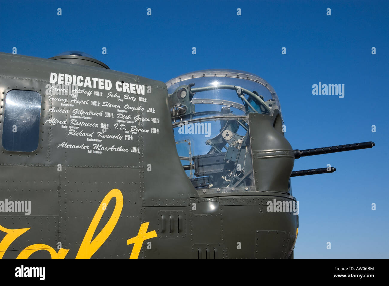 Nase Kanone von Vintage-2. Weltkrieg-Bomber B-24 Liberator an Flügeln ...